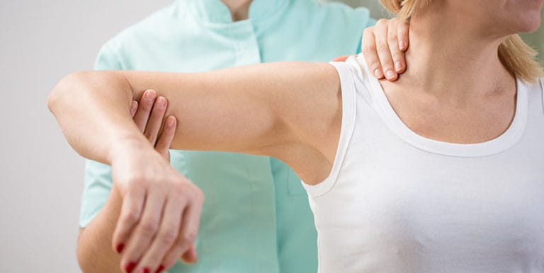 Bone Spurs In Shoulder: Symptoms, Diagnosis, And Treatment ...